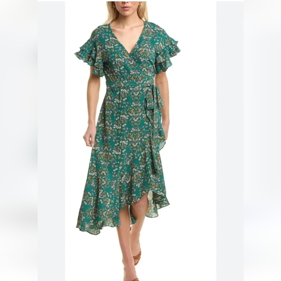 Max Studio | Dresses | Nwt 28 Max Studio Women Green White Floral Wrap ...